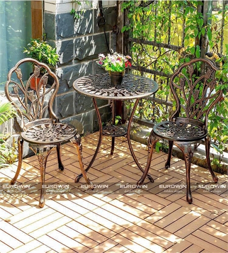 Bàn ghế ngoài trời